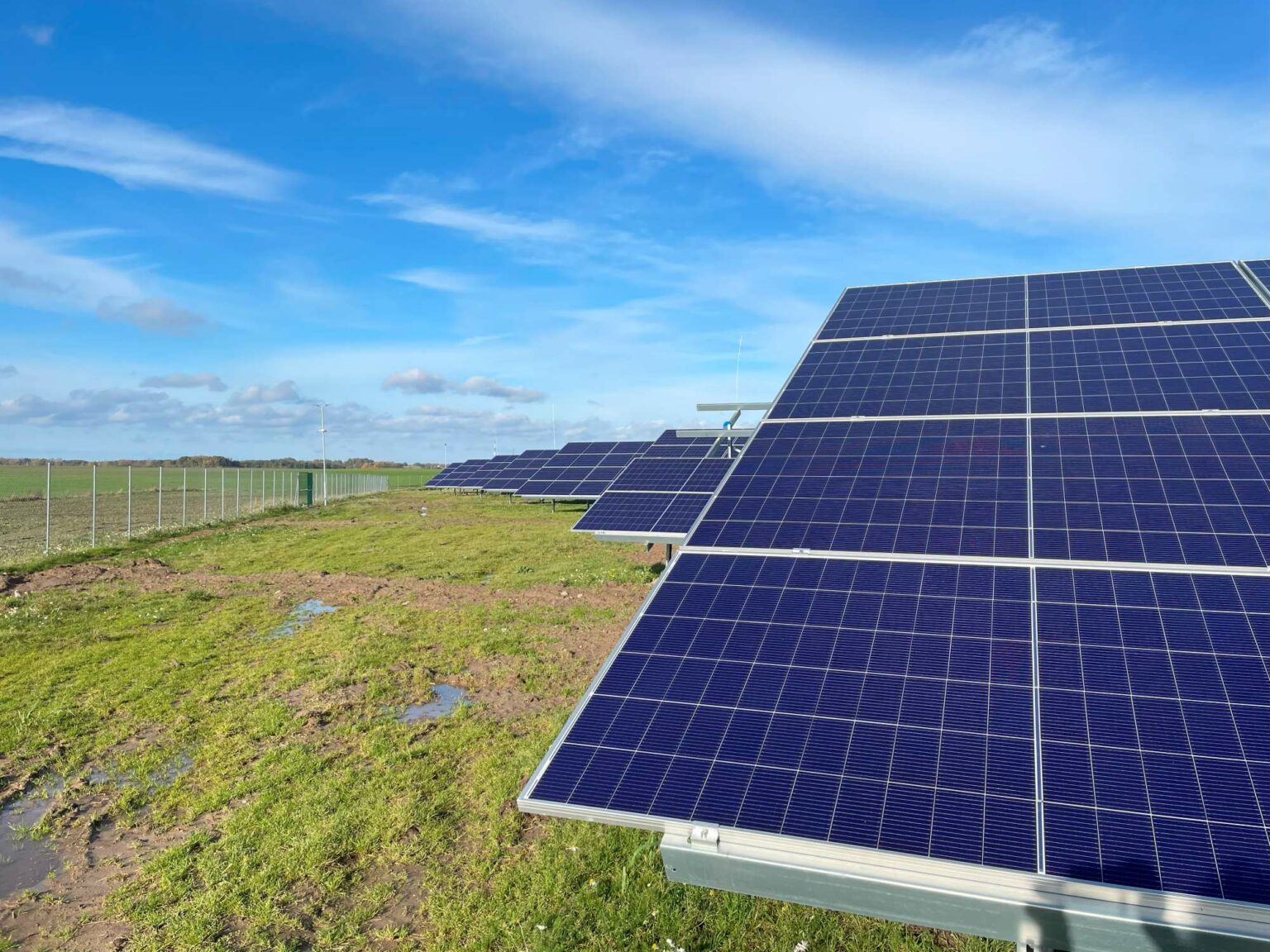 700W HJT Solar farm- most advanced PV installation - hjtpv.com